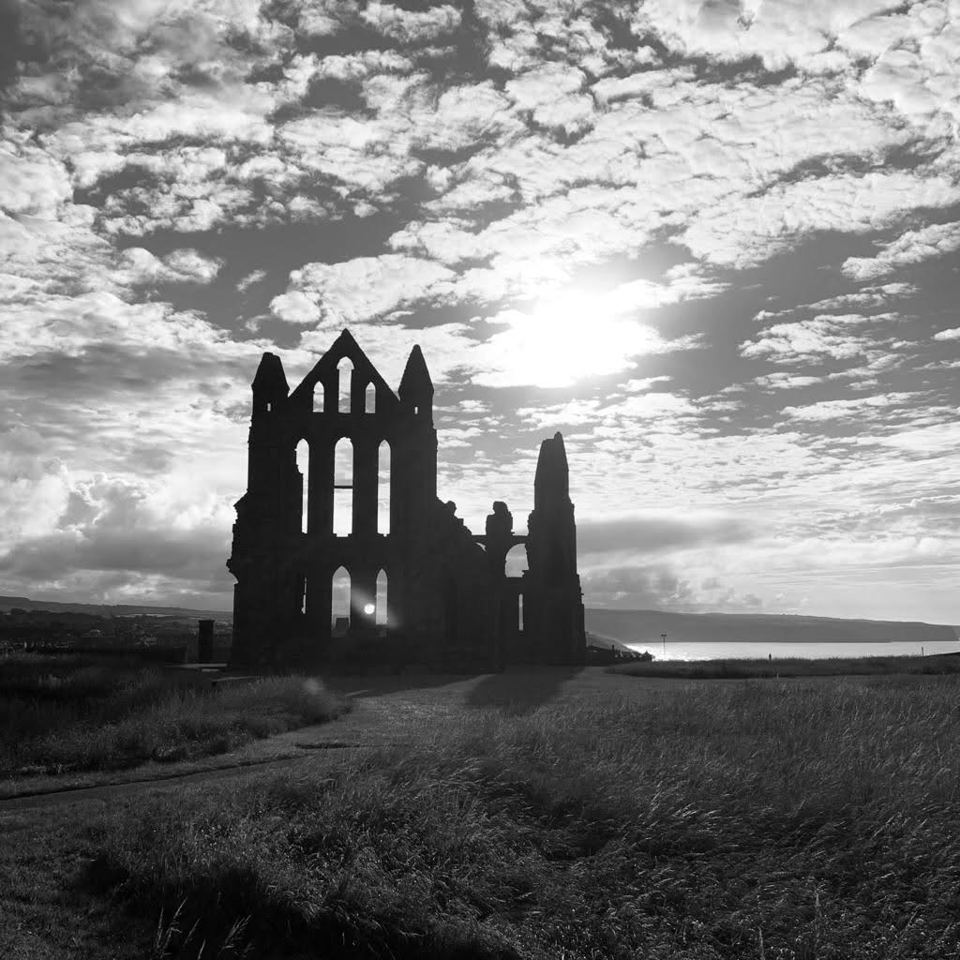 Holiday Cottage next to Whitby Abbey with stunning views over the sea ...