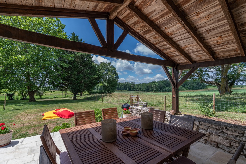 Six bedroom luxury French villa with private pool and garden in the ...