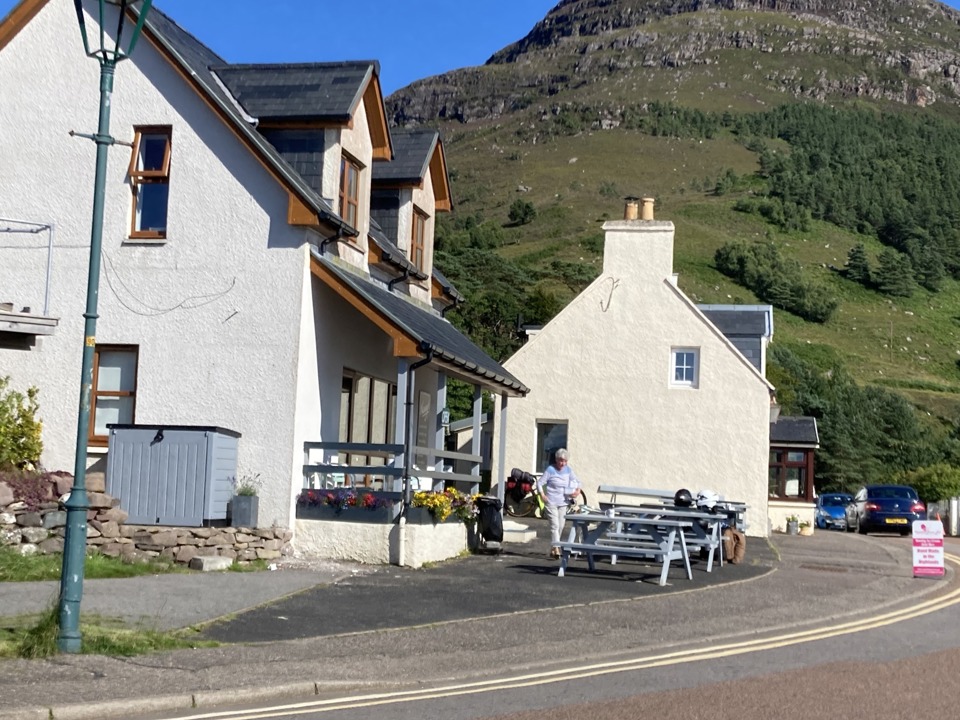 5 star accommodation in a picturesque coastal Highland village - Shieldaig