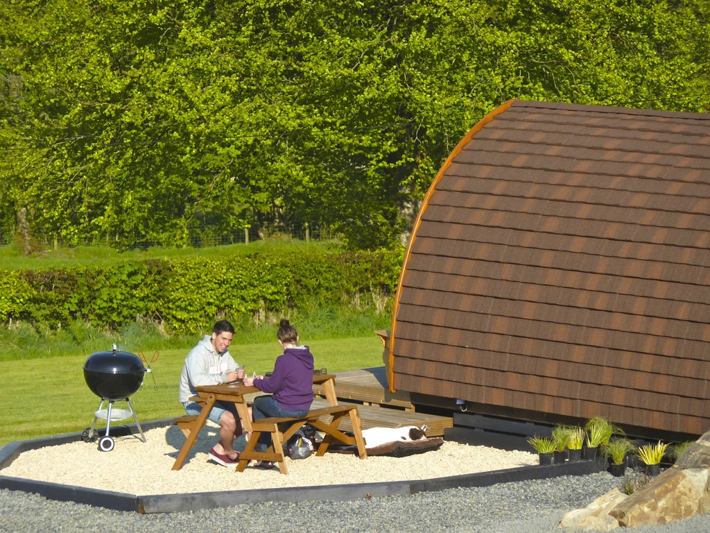 Details - Glamping Mega Pod 1