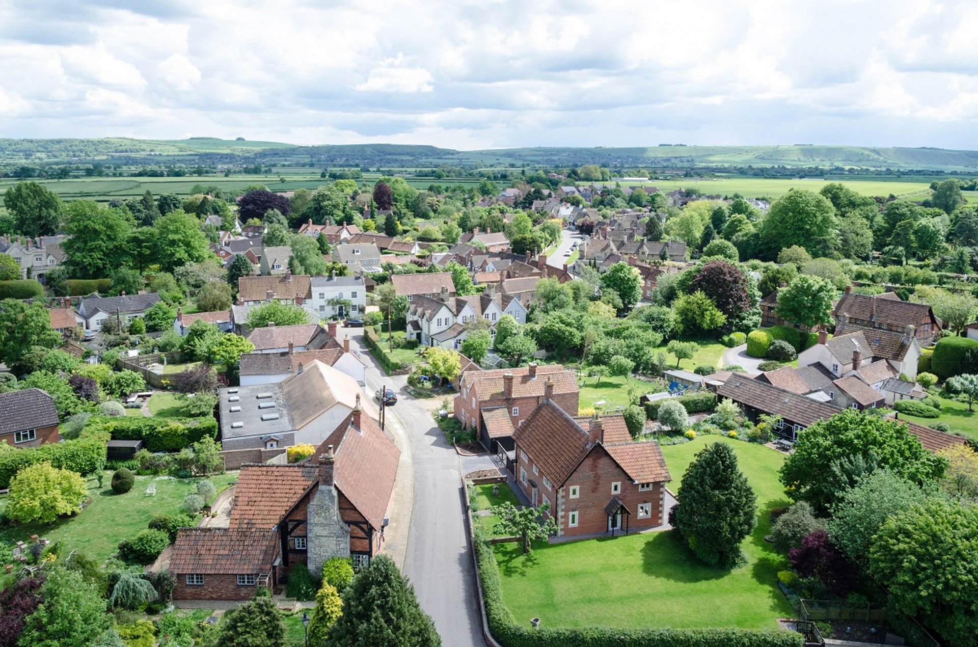 Wiltshire Village Luxury Self Catering Holiday Cottage - Coachmans Cottage